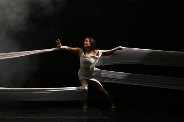 Contradanza, compañía que ha tomado la rebeldía del cuerpo como ...