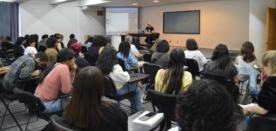 La Esmeralda impulsa el programa Taller de Artista Invitado con la ...