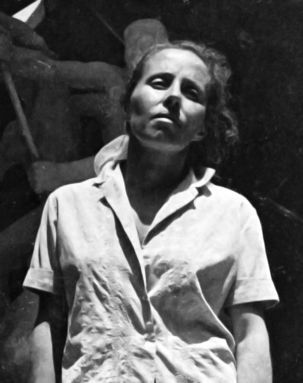 El Salón de la Plástica Mexicana presenta Electa Arenal, artista ...